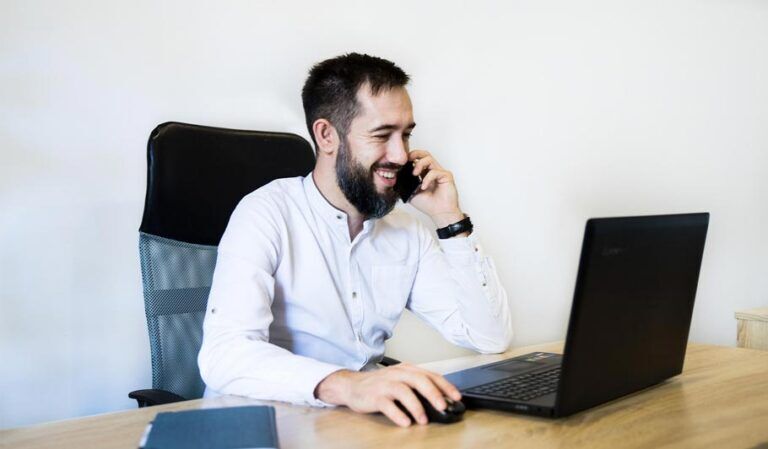 5 Customer Service Greetings Over the Phone that Work Great for Small ...